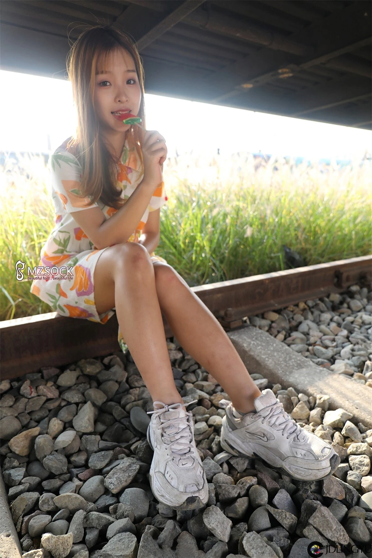 [MZSOCK]爱美足 No.072 Ella! – 绝对领域